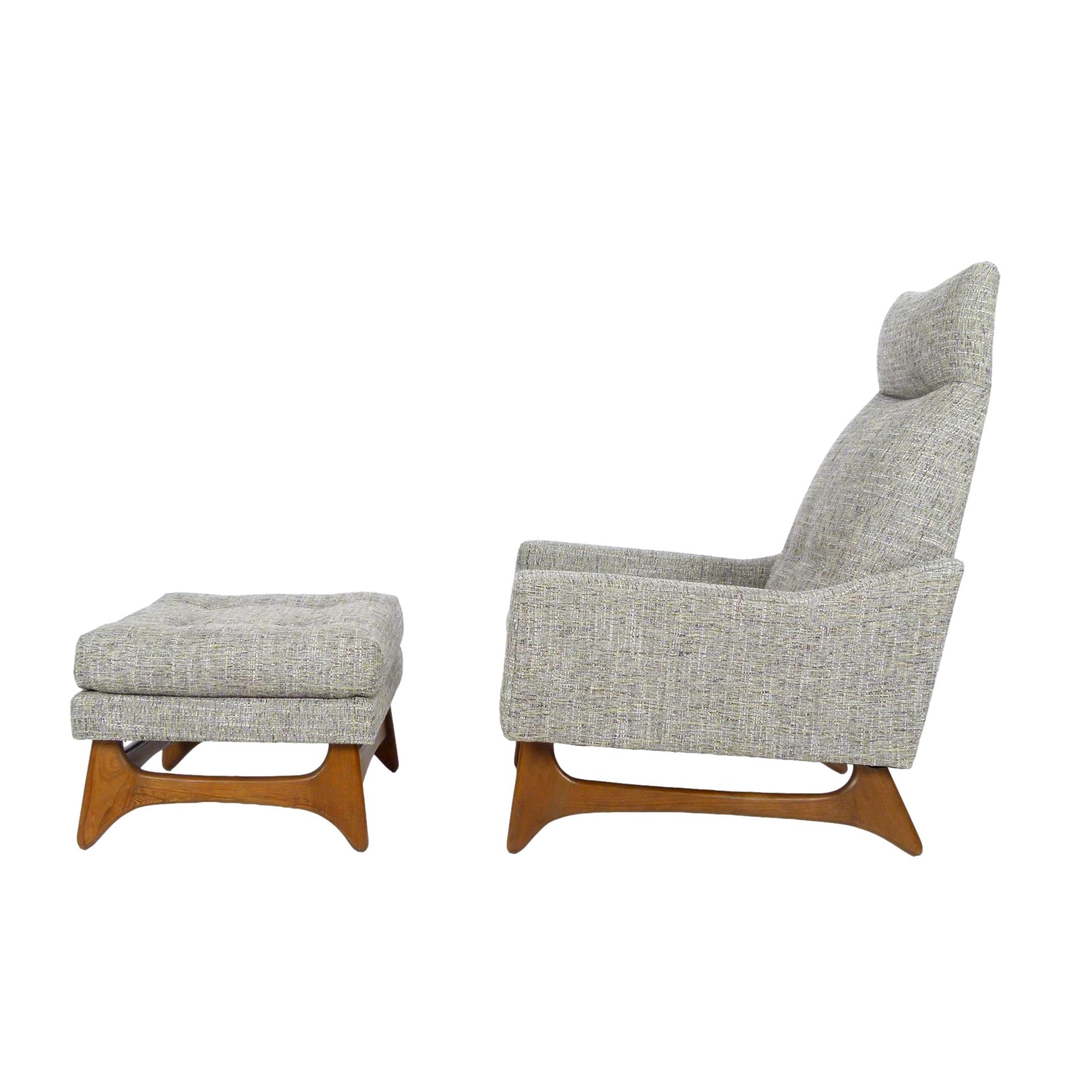1960s Lounge Chair and Ottoman with Sculptural Walnut Legs at City ...
